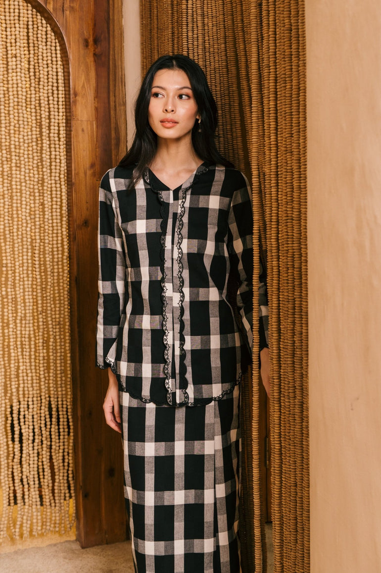 The Embun Collection – Premium Raya & Everyday Outfits | Umbi