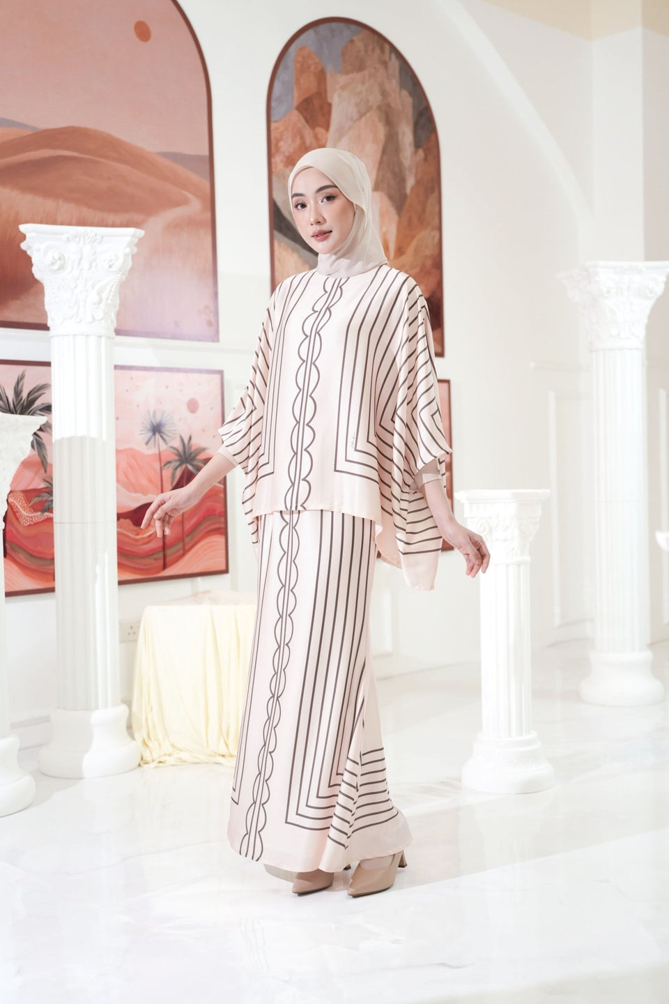 The Galleria Collection - Women Saloma Set In Beige Maze Print for Raya ...