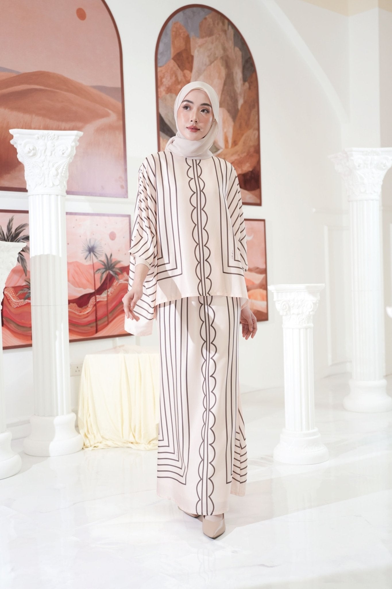 The Galleria Collection - Women Saloma Set In Beige Maze Print for Raya ...